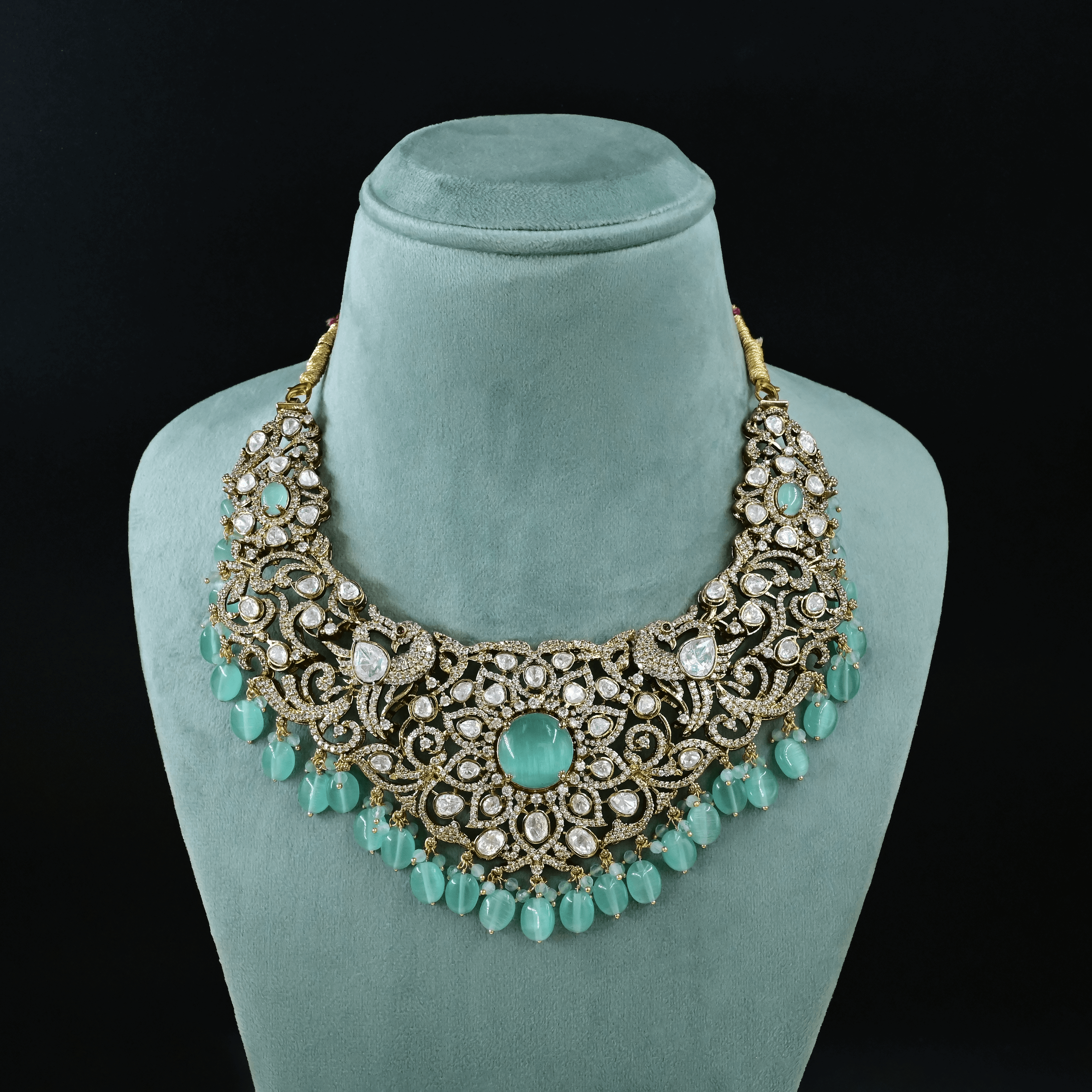 Victorian Heavy Necklace Set – Veeha Beauty