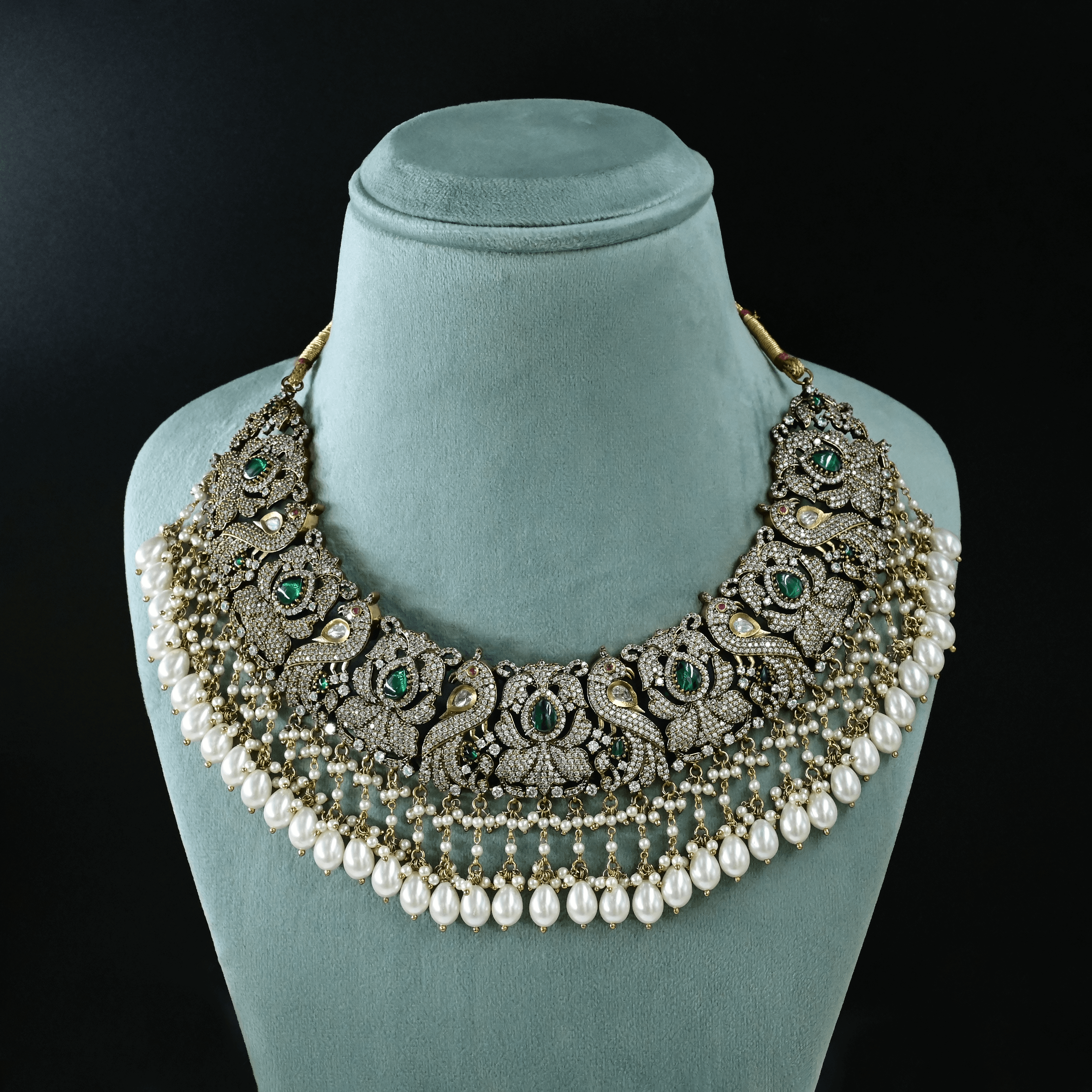 Victorian Heavy Necklace Set – Veeha Beauty